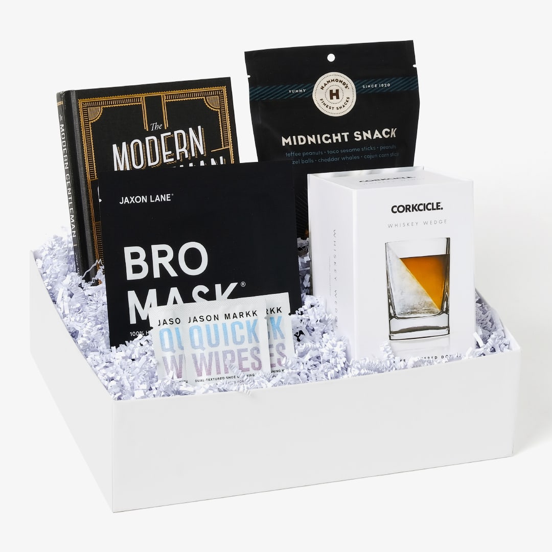 Modern Gentleman Gift - Book & More - Fountain Gifts